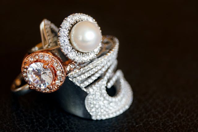 23 Best Fonts for Jewellery Logo That Reflect Elegance